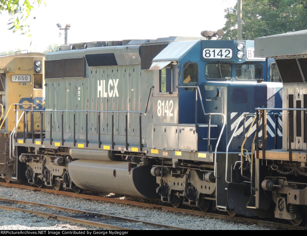 HLCX 8142 / SD40-2 at the Yard